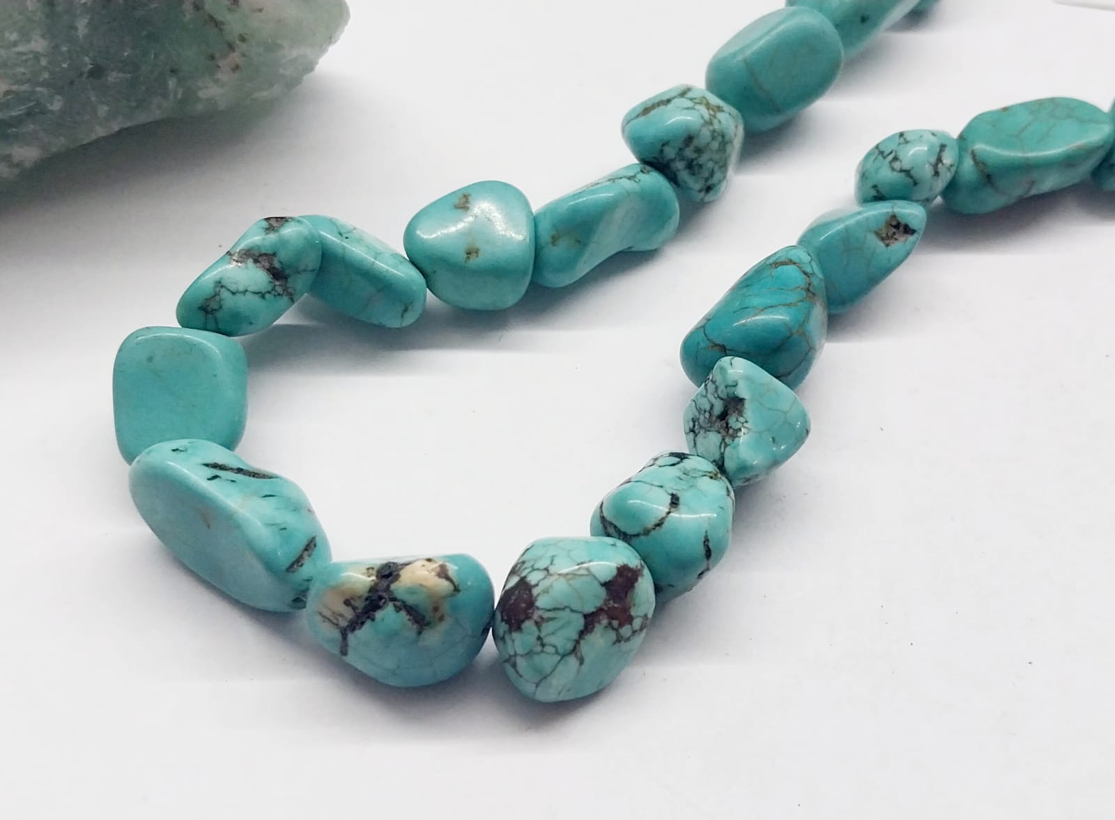 TURQUESA | ROCAS IRREGULAR MEDIANA | 16 a 18 APROX – CrystalStone