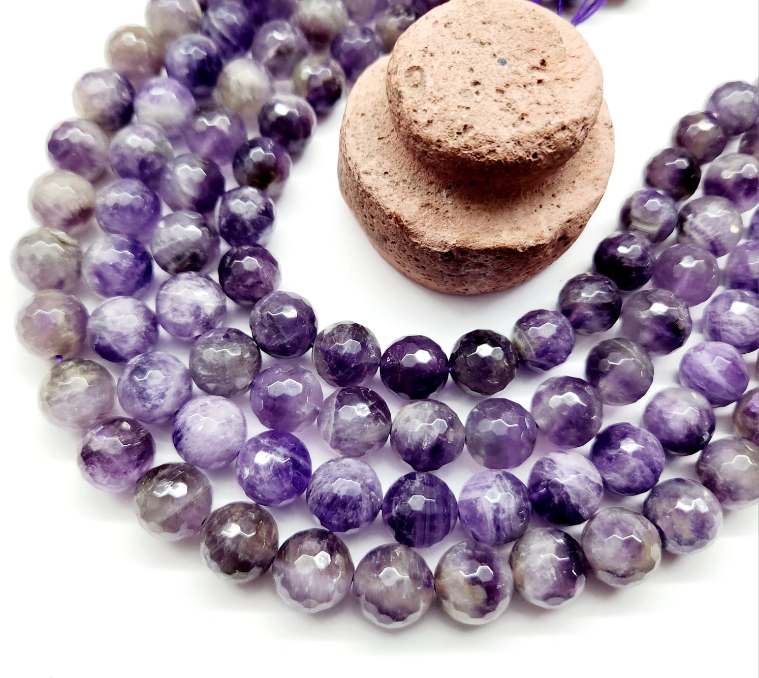 ROCA GRANDE | FACETADA | AMATISTA MATIZADA | 12MM – CrystalStone