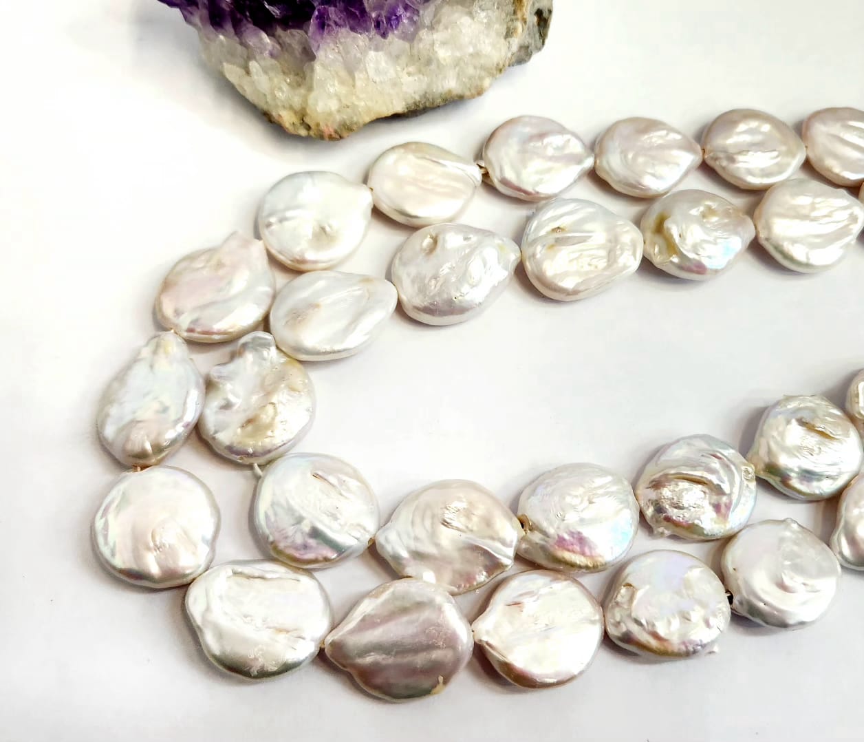 PERLA DE RIO CREMA| COIN BARROCO GRUESA IRREGULAR | 20MM | HH-4951-1 ...
