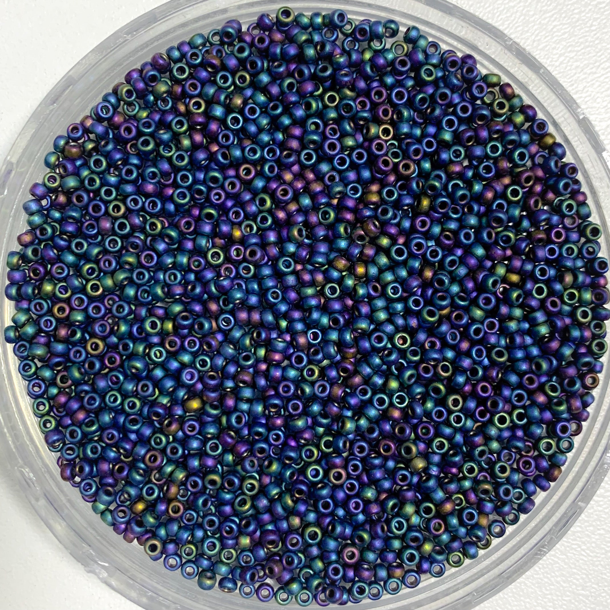 Miyuki Round Rocailles 11/0 | 401FRRR | Rainbow Frost – CrystalStone