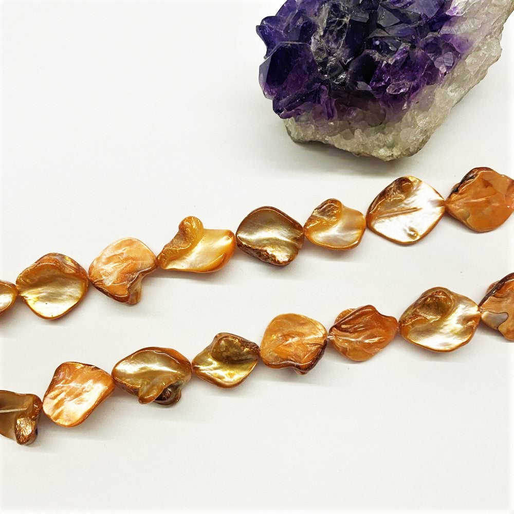CONCHA IRREGULAR NACAR | 20MM APROX | NARANJA (9-34W) – CrystalStone